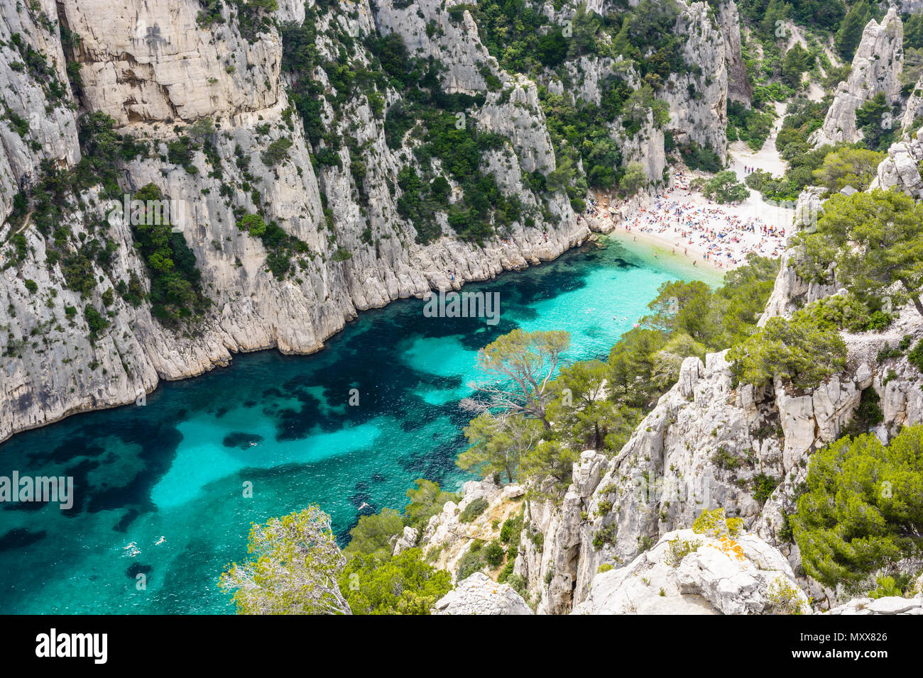 Sandstrand cassis -Fotos und -Bildmaterial in hoher Auflösung – Alamy