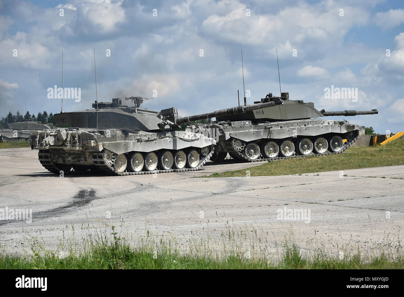 Britischer armee herausforderer tank -Fotos und -Bildmaterial in hoher ...
