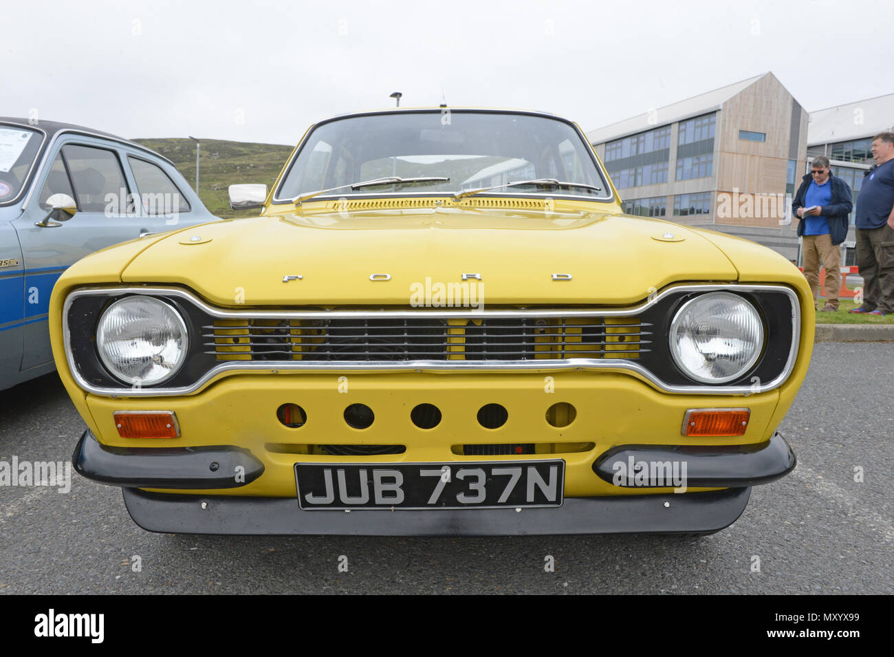 Ein paar der Ford Escort RS2000 MK1 aus den 70er Jahren an der Shetland ...