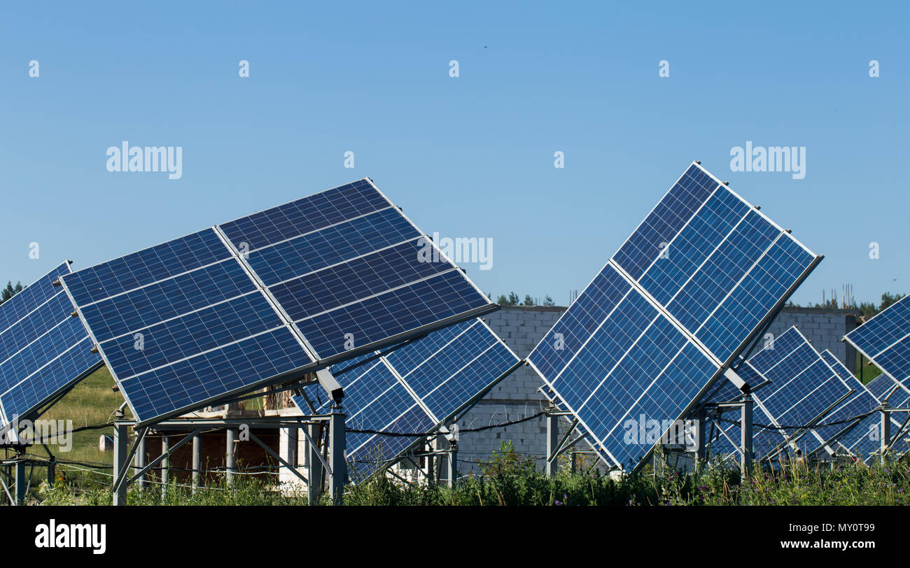 Fotovoltaic power -Fotos und -Bildmaterial in hoher Auflösung – Alamy