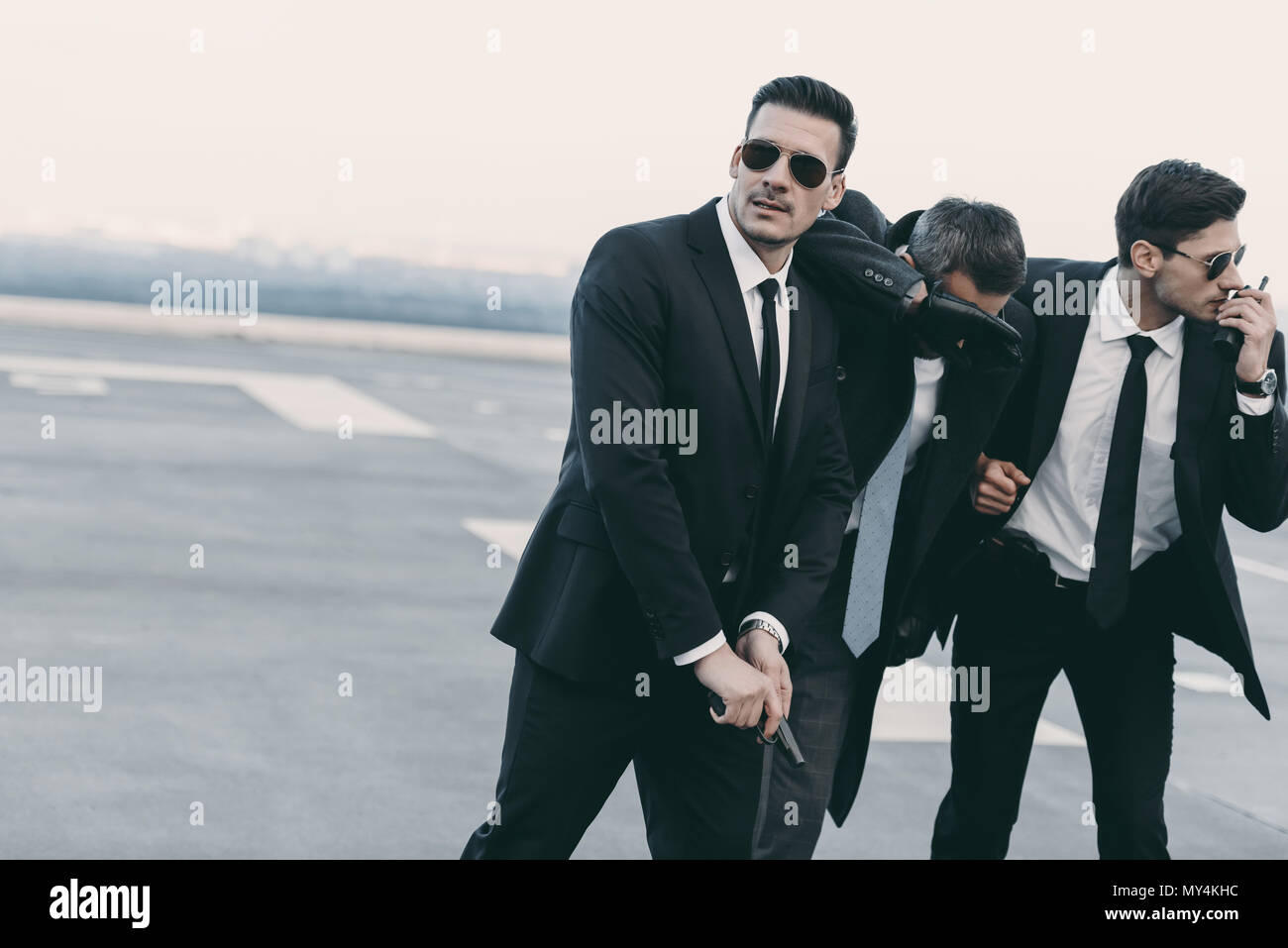 Body guards -Fotos und -Bildmaterial in hoher Auflösung – Alamy