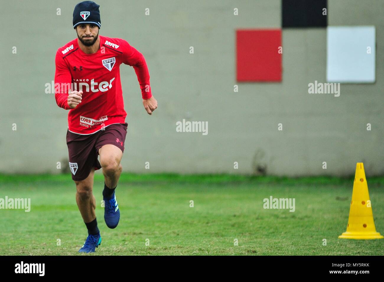 SÃO PAULO, SP - 06.06.2018: TREINO TUN SPFC-Hudson während der ...