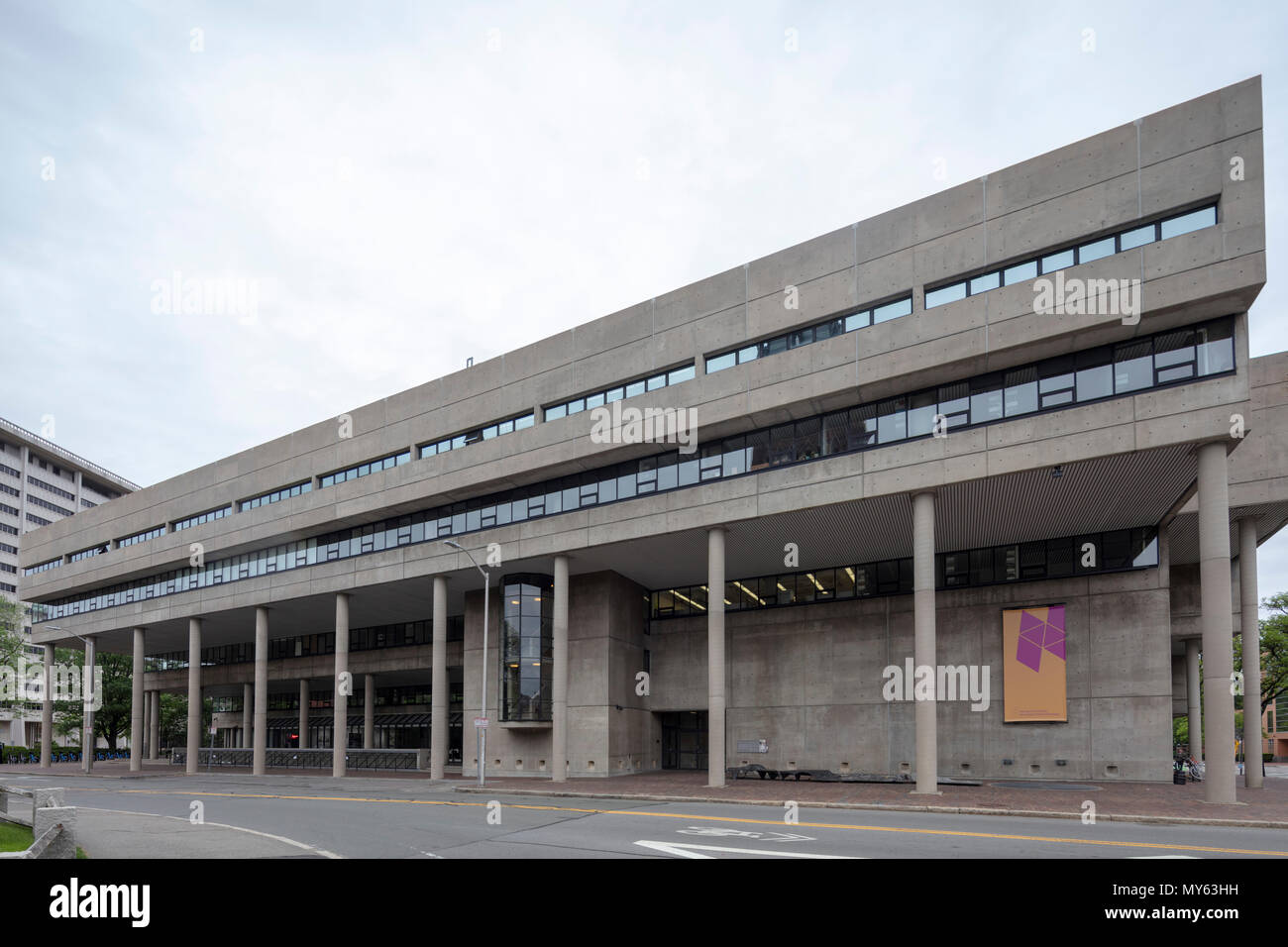 Gund hall -Fotos und -Bildmaterial in hoher Auflösung – Alamy