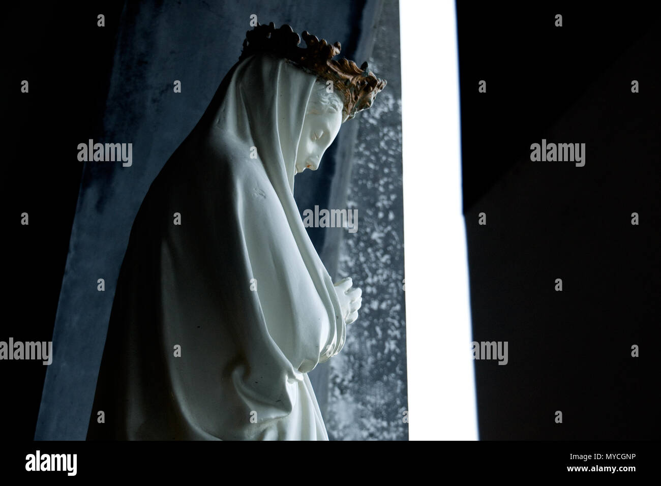 Kirche jungfrau gesegnet -Fotos und -Bildmaterial in hoher Auflösung – Alamy