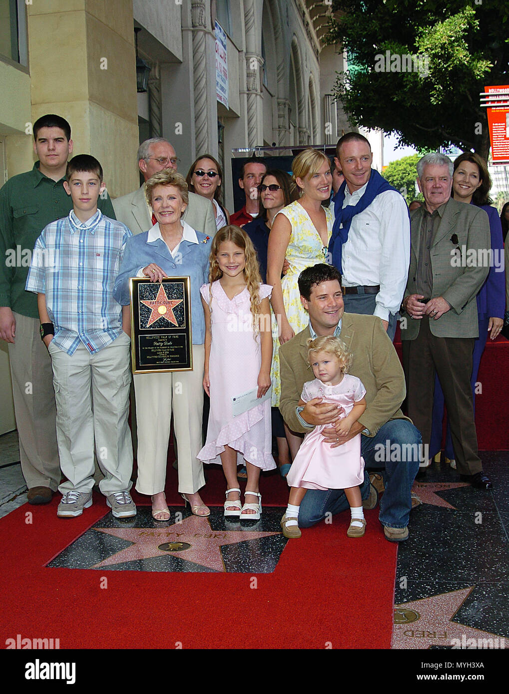 Patty Duke (mit Familie) erhielt die 2260Th Stern auf dem Hollywood ...