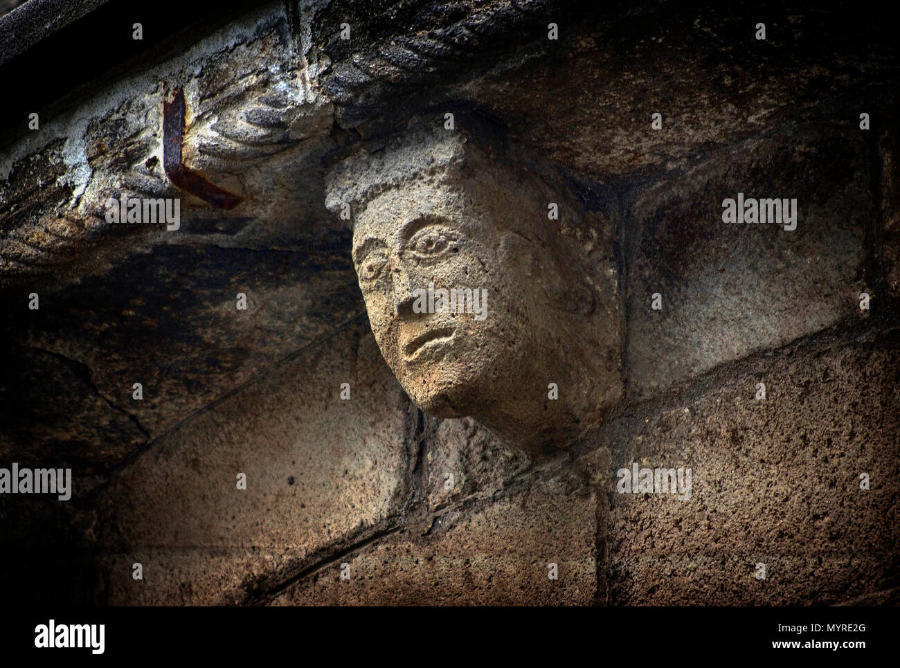 Romanische architektur und skulptur -Fotos und -Bildmaterial in hoher ...