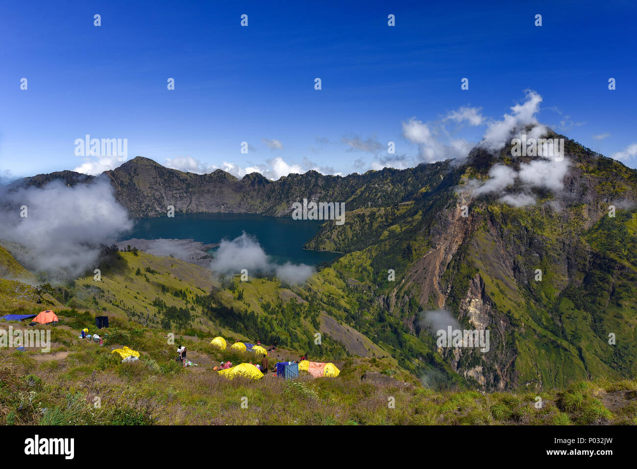 Vulkan indonesien -Fotos und -Bildmaterial in hoher Auflösung – Alamy
