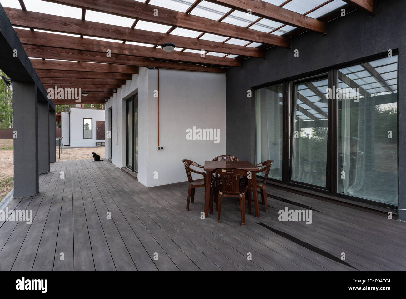 Offene Veranda Stockfotos und -bilder Kaufen - Alamy