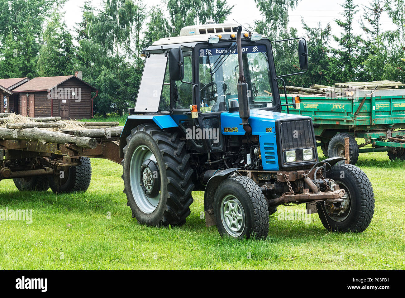 Belarus traktor -Fotos und -Bildmaterial in hoher Auflösung – Alamy