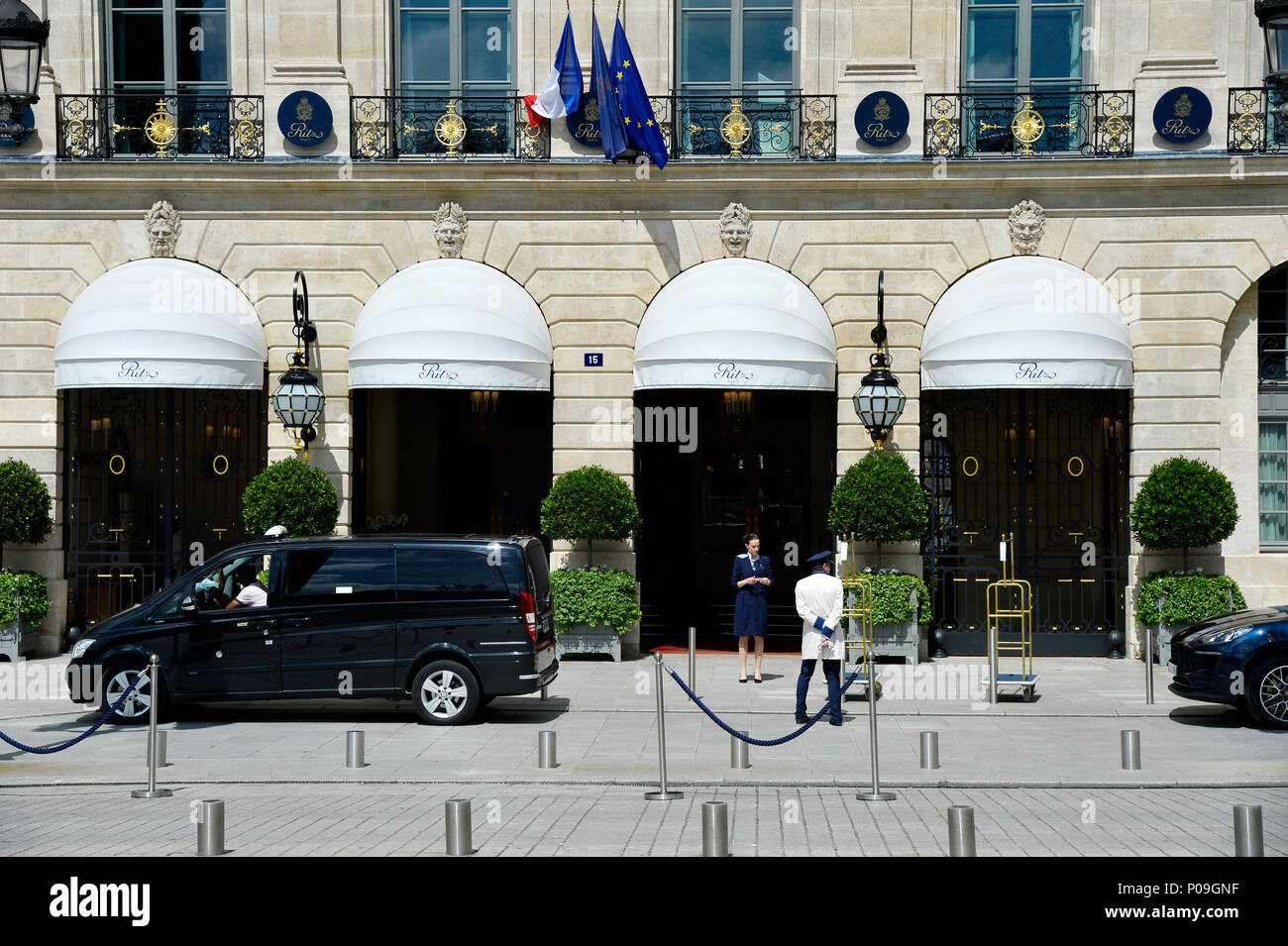 Ritz palasthotel -Fotos und -Bildmaterial in hoher Auflösung – Alamy