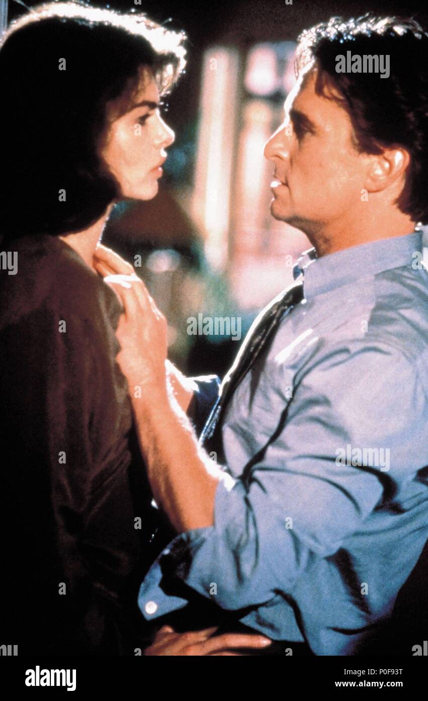 Jeanne tripplehorn basic instinct -Fotos und -Bildmaterial in hoher ...