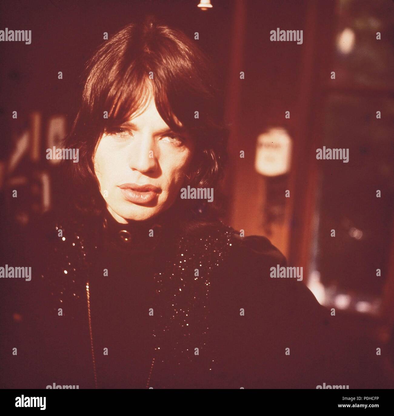 Performance 1970 mick jagger -Fotos und -Bildmaterial in hoher ...