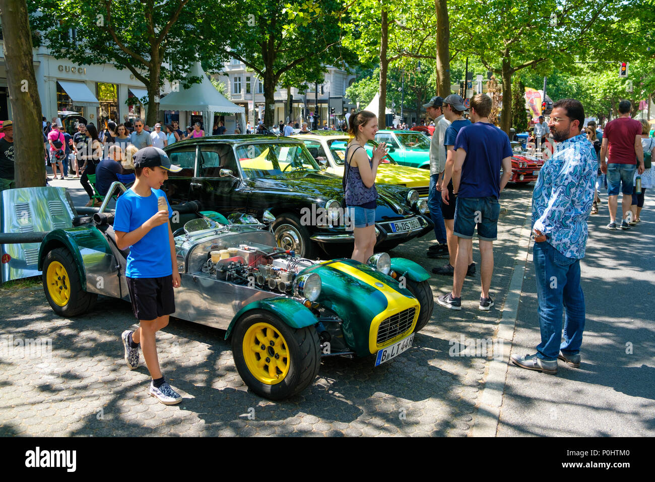 Antike rennwagen -Fotos und -Bildmaterial in hoher Auflösung – Alamy