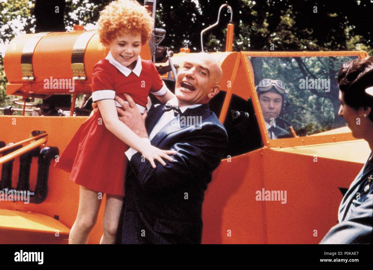 Annie 1982 aileen quinn -Fotos und -Bildmaterial in hoher Auflösung – Alamy