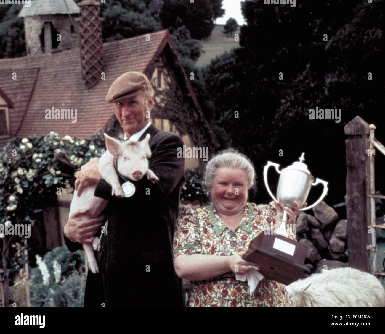 Schwein in der stadt magda szubanski 1998 -Fotos und -Bildmaterial in ...