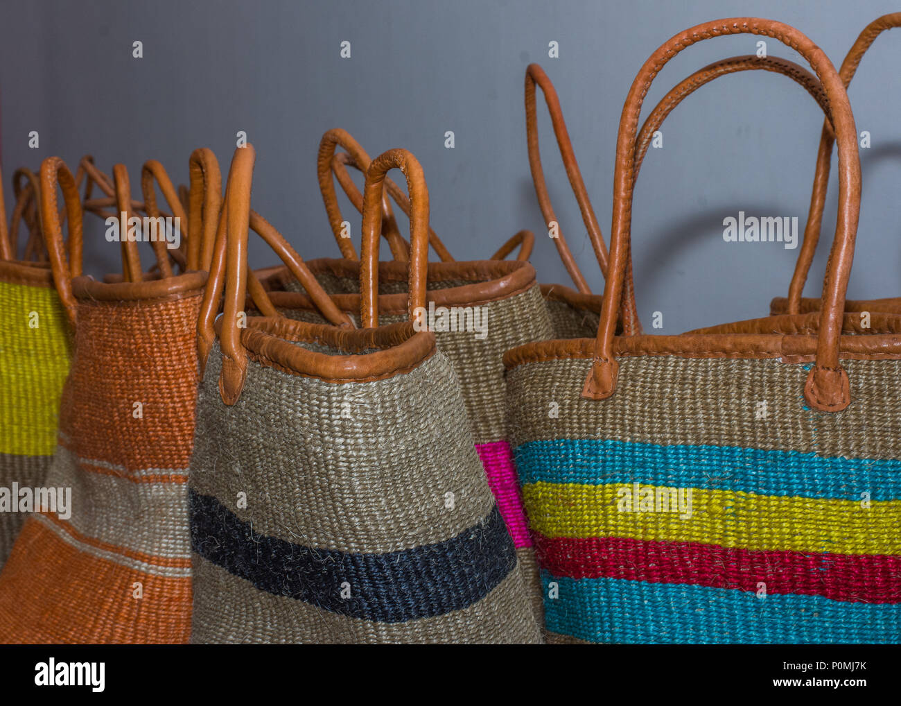 Shop Africa African Mombasa Stockfotos und -bilder Kaufen - Alamy