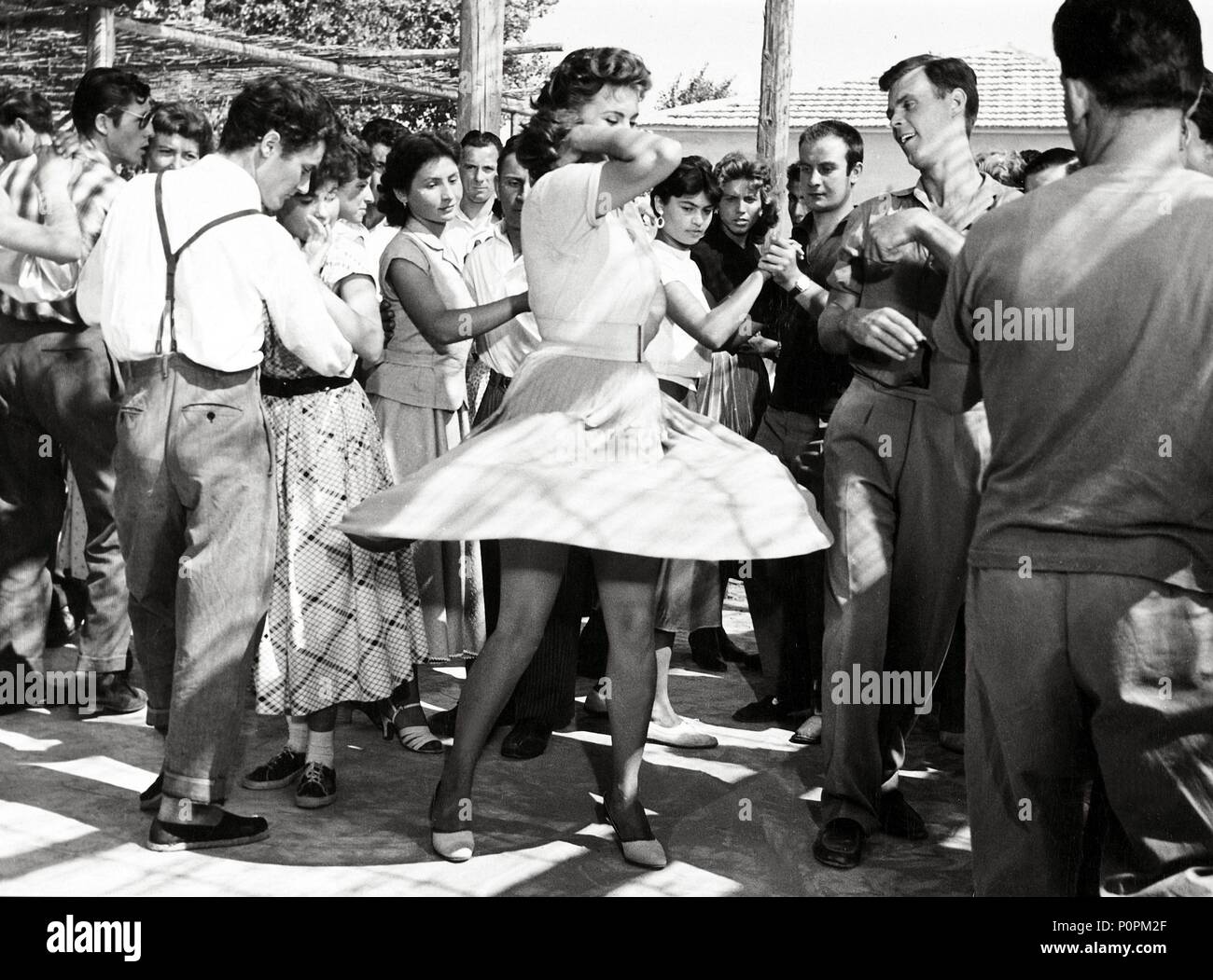 Original Film Titel: La donna del Fiume. Englischer Titel: FLUSS ...