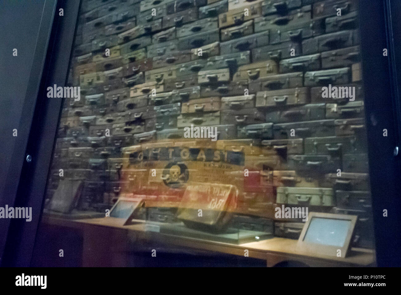 Zyklon B Stockfotos und -bilder Kaufen - Alamy