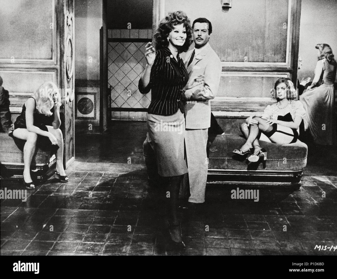 Original Film Titel: MATRIMONIO all'italiana. Englischer Titel: Ehe im ...