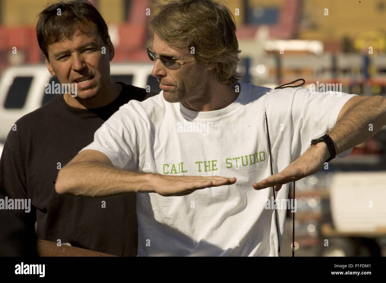 Michael bay island 2005 -Fotos und -Bildmaterial in hoher Auflösung – Alamy