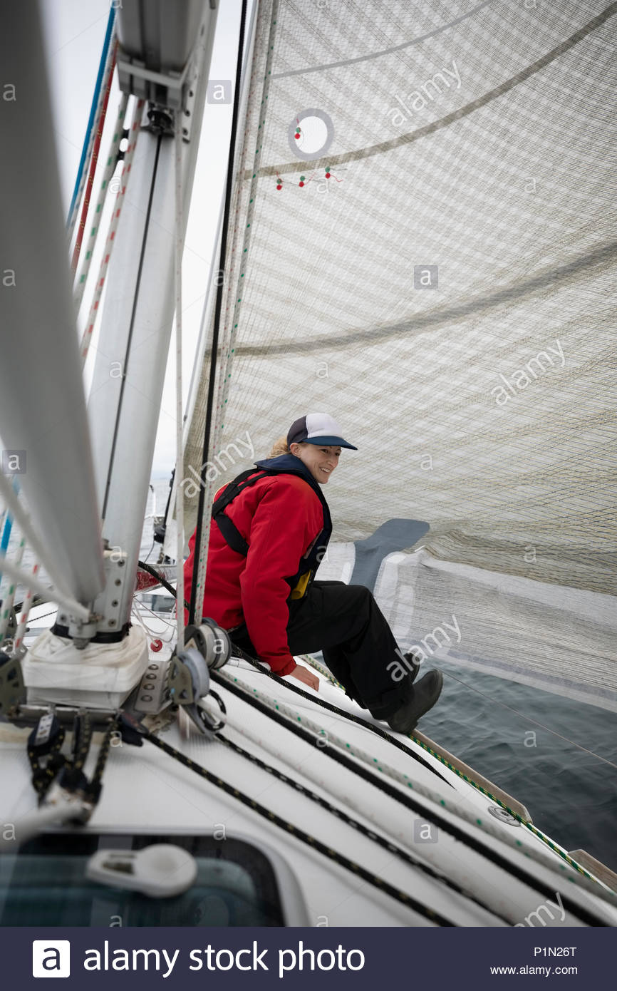 Frauen frau deck crew -Fotos und -Bildmaterial in hoher Auflösung – Alamy