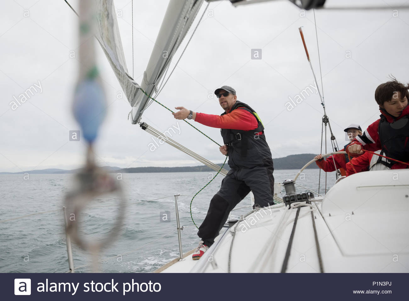 Segelboot erreichen -Fotos und -Bildmaterial in hoher Auflösung – Alamy