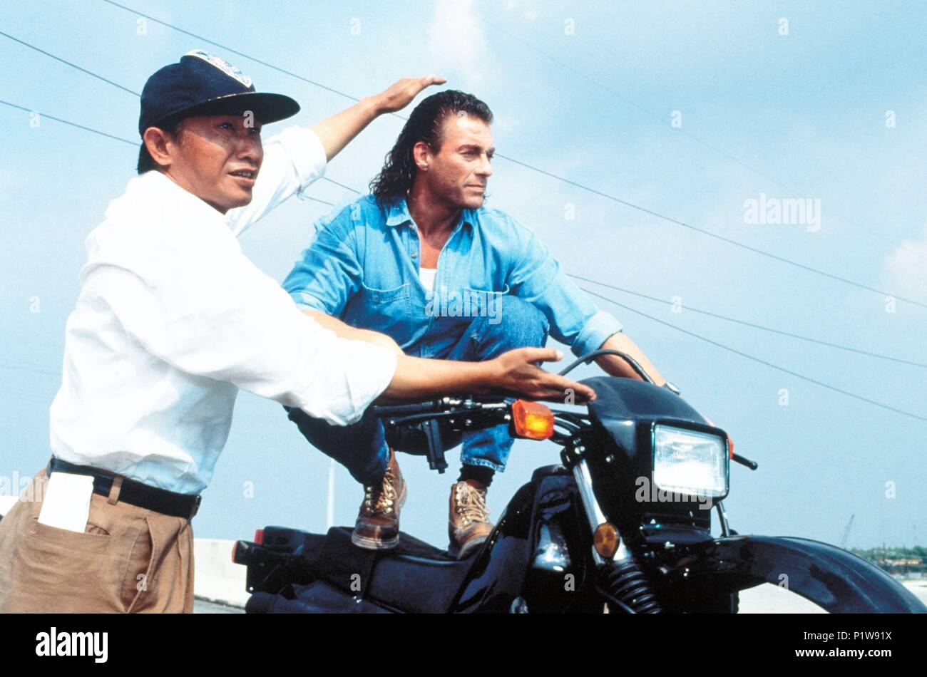 Hard target jean claude van damme -Fotos und -Bildmaterial in hoher ...