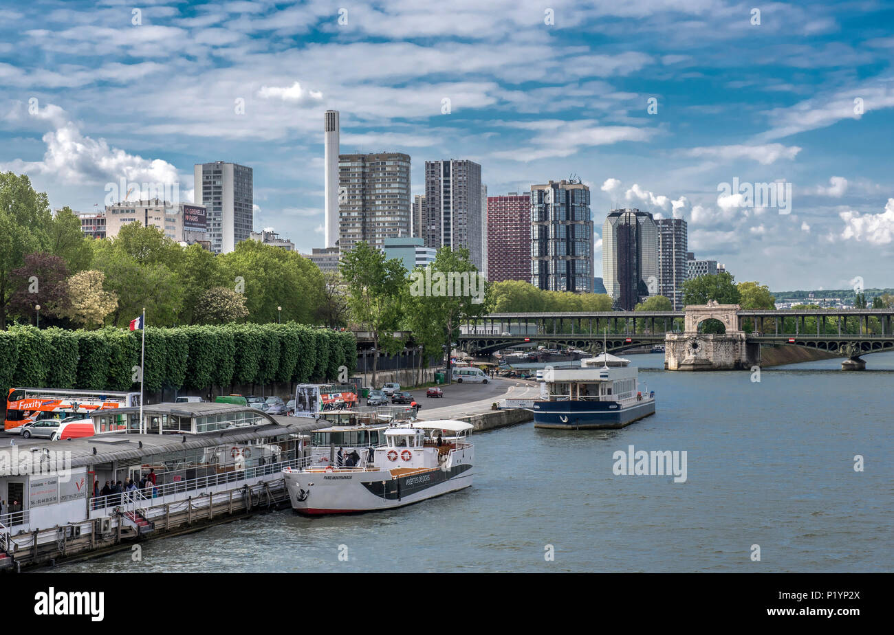 Quai De Grenelle Stockfotos und -bilder Kaufen - Alamy