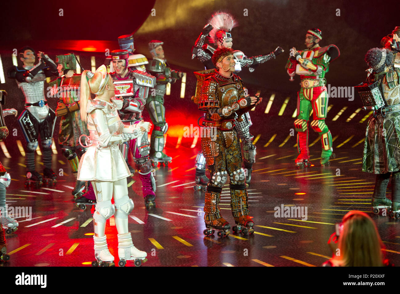 Starlight express pearl -Fotos und -Bildmaterial in hoher Auflösung – Alamy