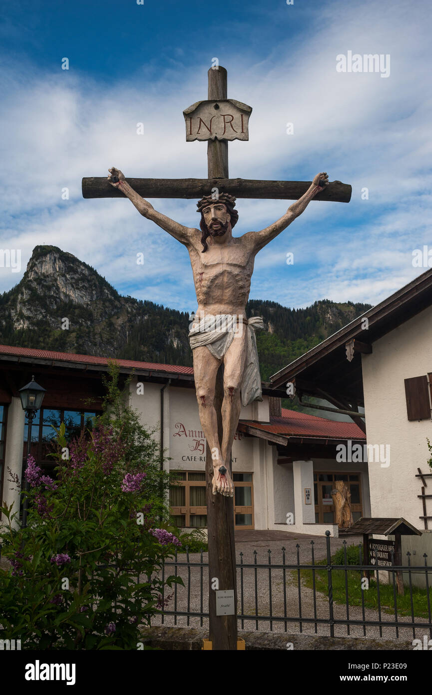 Christus jesus porträt kruzifix kreuz -Fotos und -Bildmaterial in hoher Auflösung – Alamy