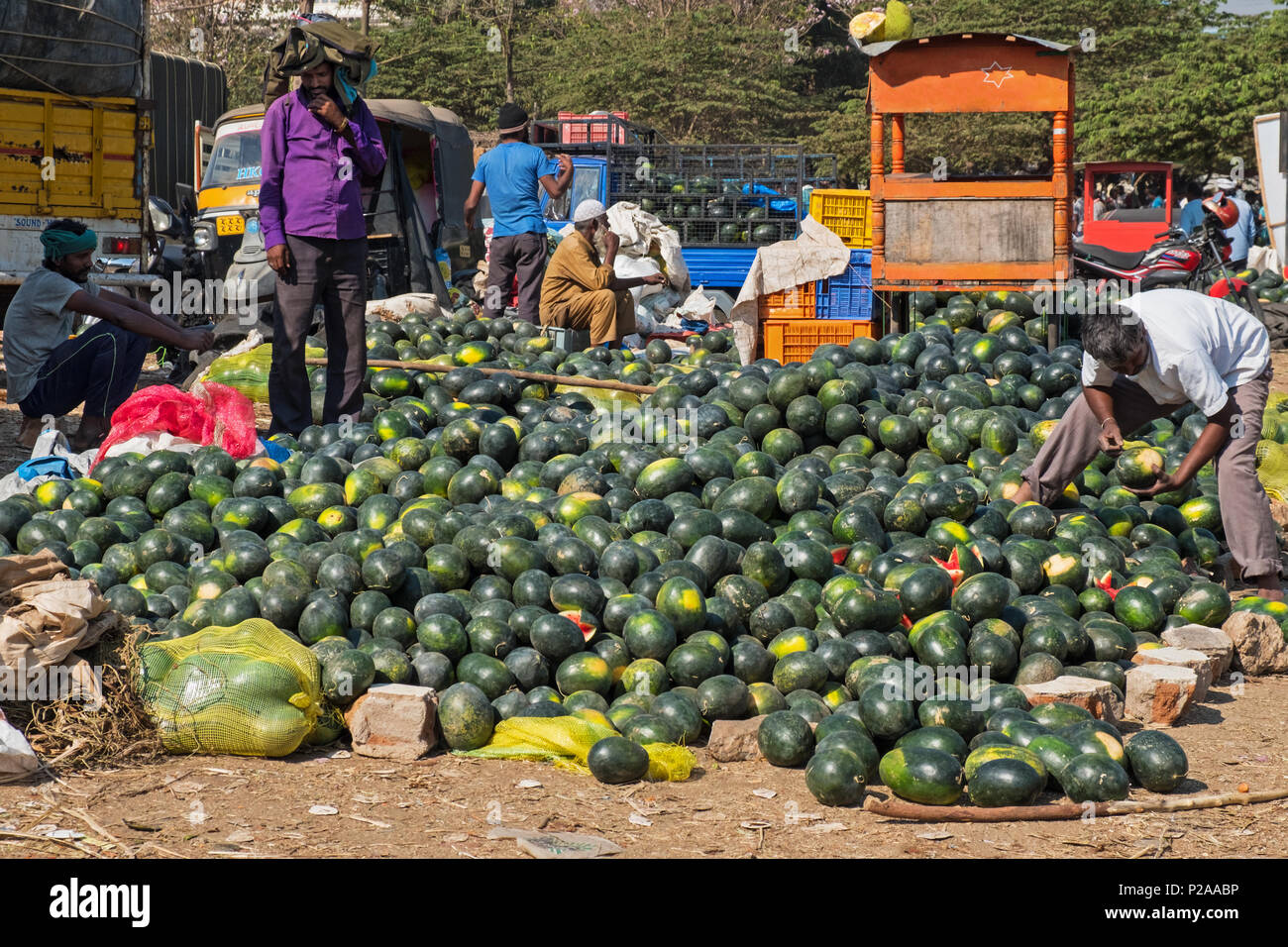 Watermelon selling roadside -Fotos und -Bildmaterial in hoher Auflösung ...