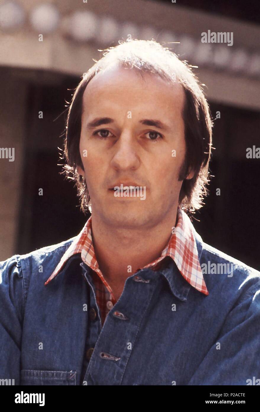 El cantante español Micky que formó conocido El grupo Micky y Los Tonys ...