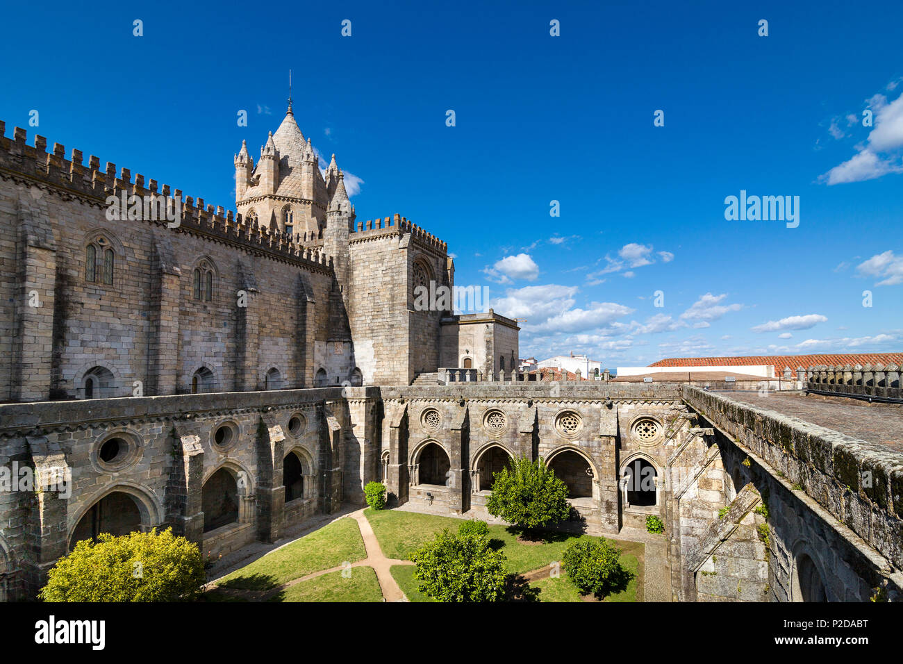 Portugal evora kathedrale -Fotos und -Bildmaterial in hoher Auflösung ...