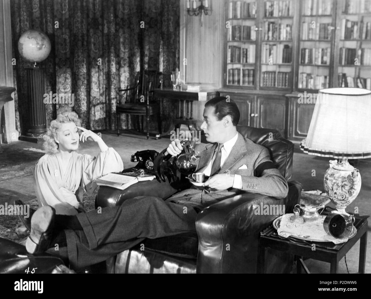 Blithe spirit 1945 rex harrison -Fotos und -Bildmaterial in hoher ...