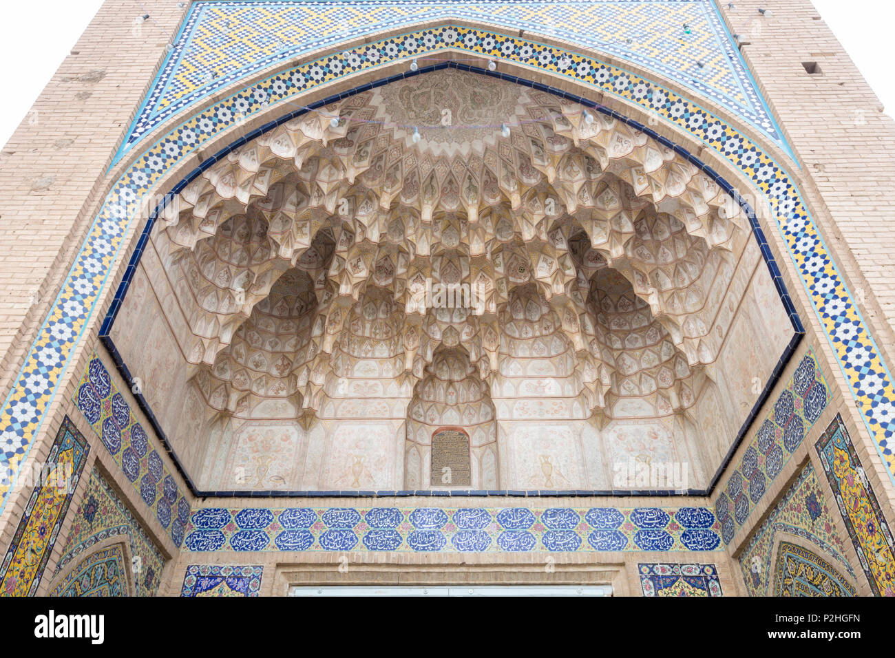 Honeycomb Vault oder muqarnas an Masjed-e Bozorg Agha Moschee, Kashan ...