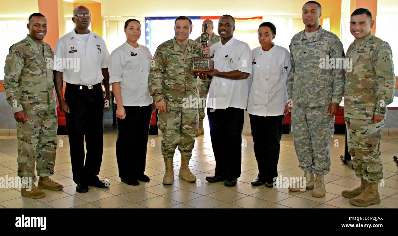 Ryan connelly -Fotos und -Bildmaterial in hoher Auflösung – Alamy