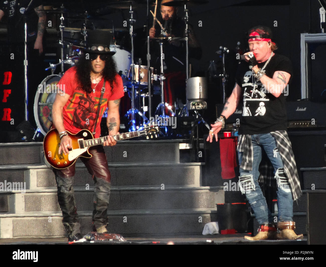 Axl Rose Guns Roses Perform Stockfotos und -bilder Kaufen - Alamy