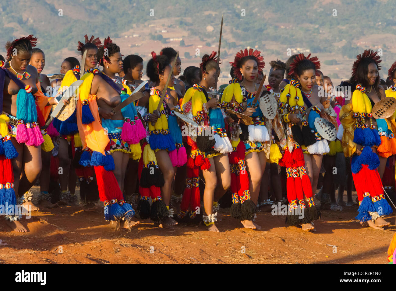 Umhlanga reed dance -Fotos und -Bildmaterial in hoher Auflösung - Seite ...