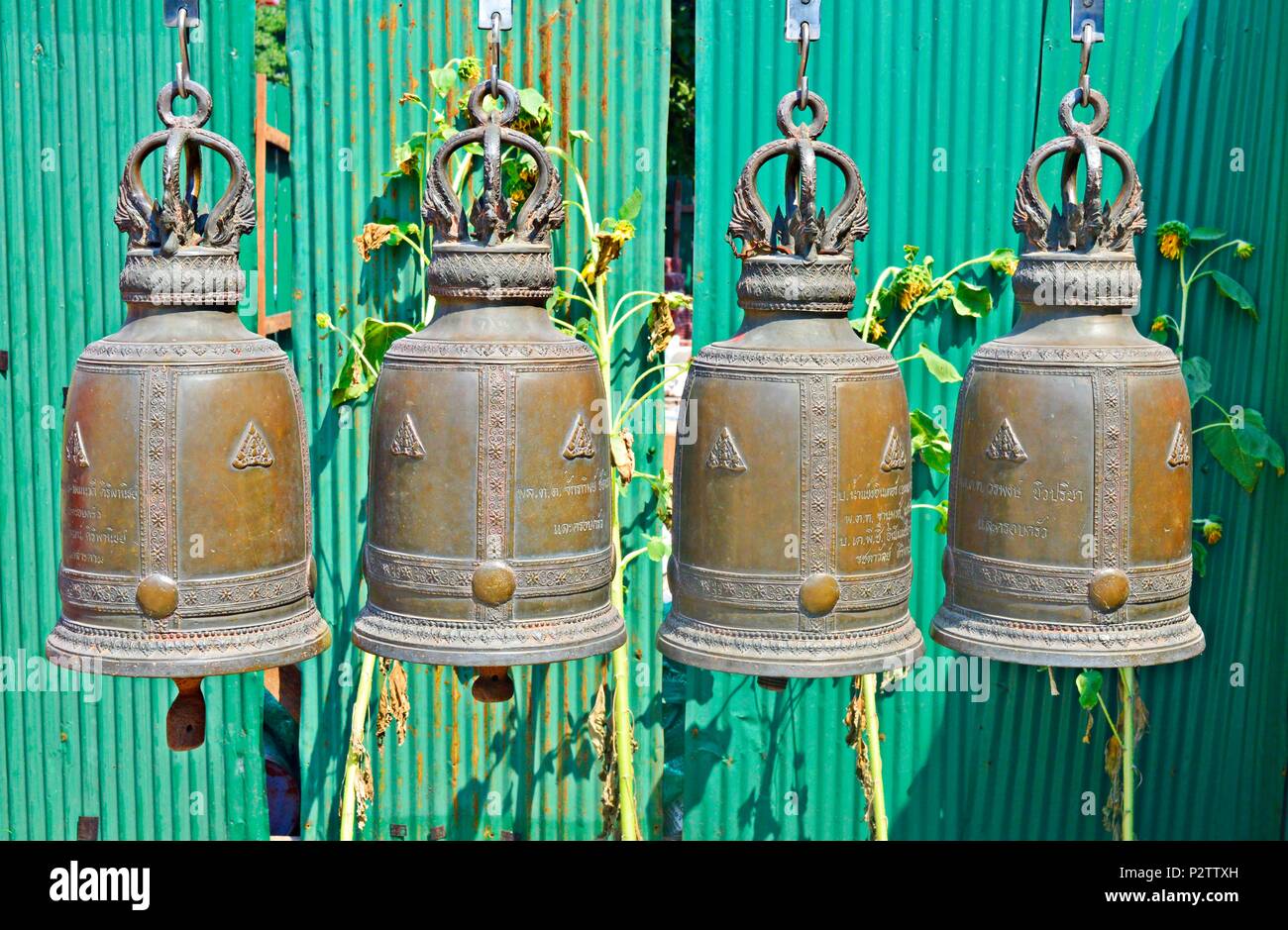 Große glocken -Fotos und -Bildmaterial in hoher Auflösung – Alamy