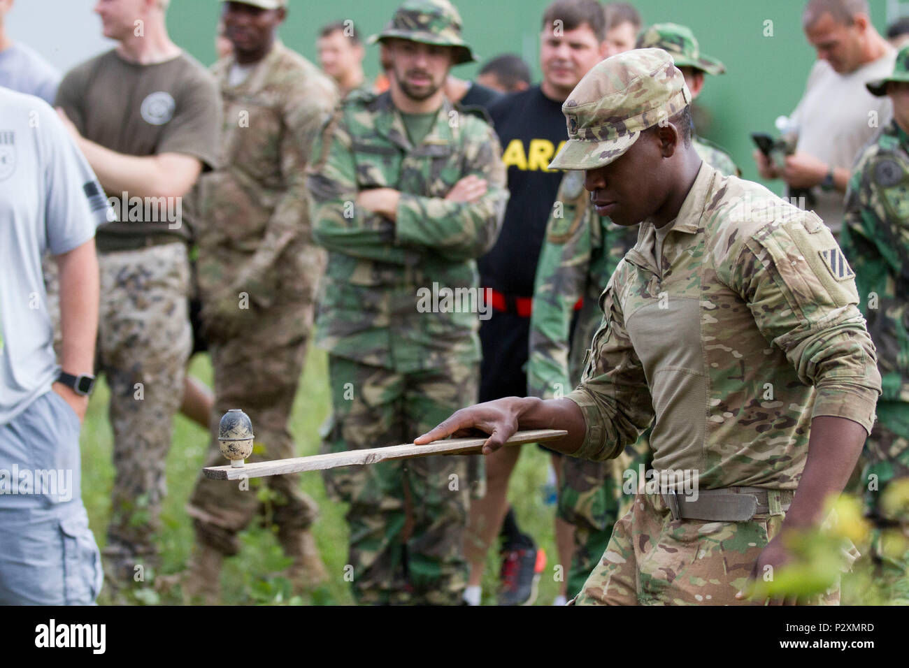 Us-Armee SPC. Kyler Lott, geboren in Chicago, IL, auf das erste ...