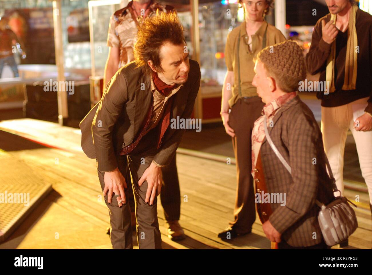 Regisseur simon fellows -Fotos und -Bildmaterial in hoher Auflösung – Alamy