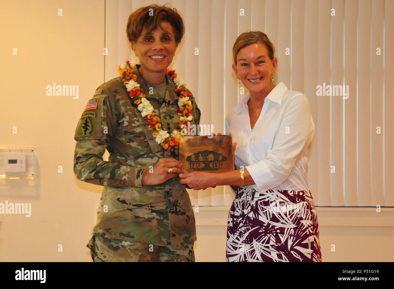 Lt gen christopher braun -Fotos und -Bildmaterial in hoher Auflösung ...