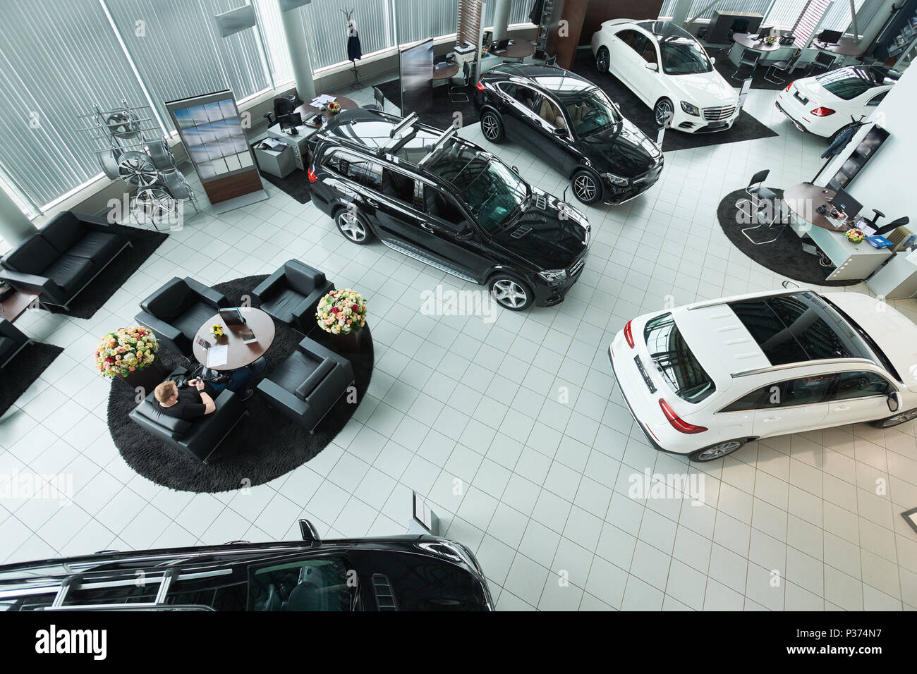 Autohaus handel -Fotos und -Bildmaterial in hoher Auflösung – Alamy