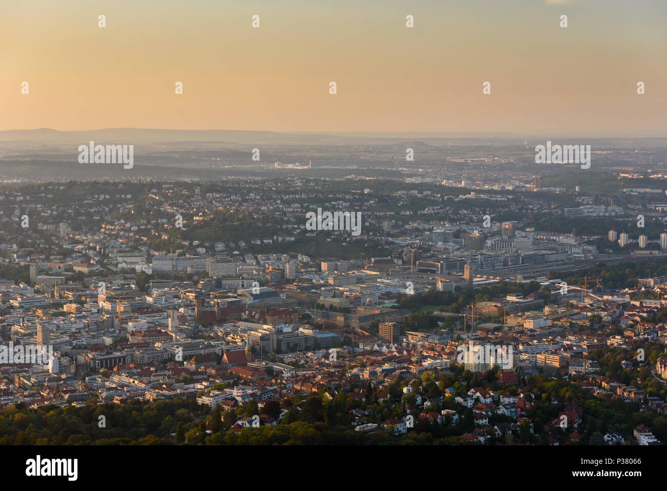 Schlossplatz stuttgart luftbild -Fotos und -Bildmaterial in hoher ...