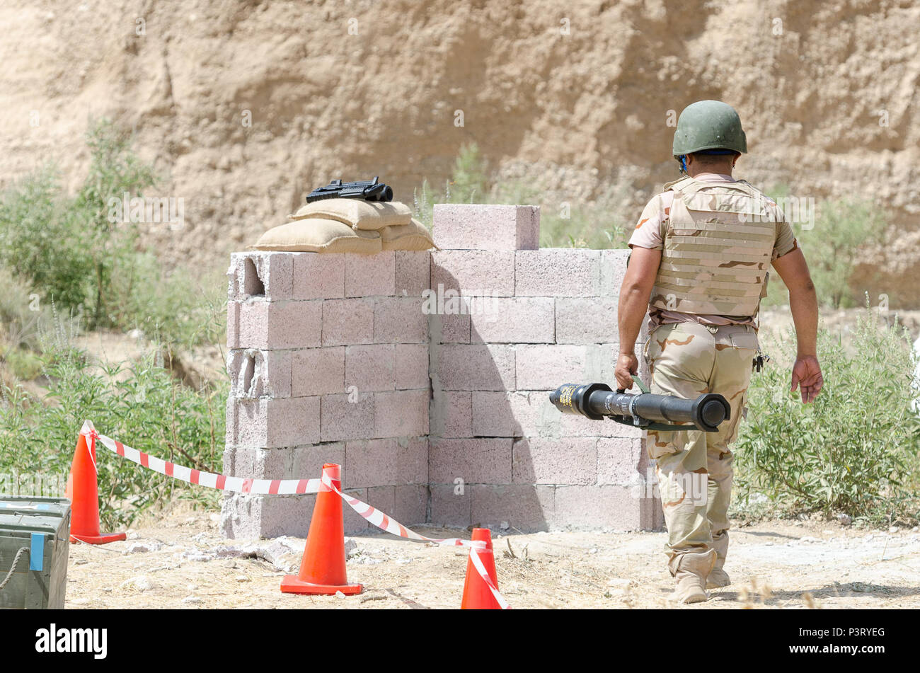 Operation panzerfaust -Fotos und -Bildmaterial in hoher Auflösung – Alamy