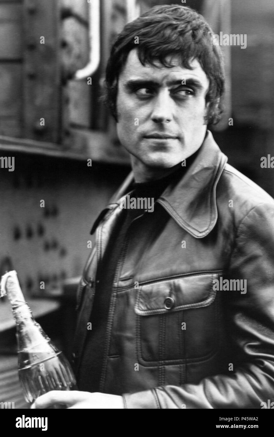 Regisseur douglas hickox -Fotos und -Bildmaterial in hoher Auflösung ...