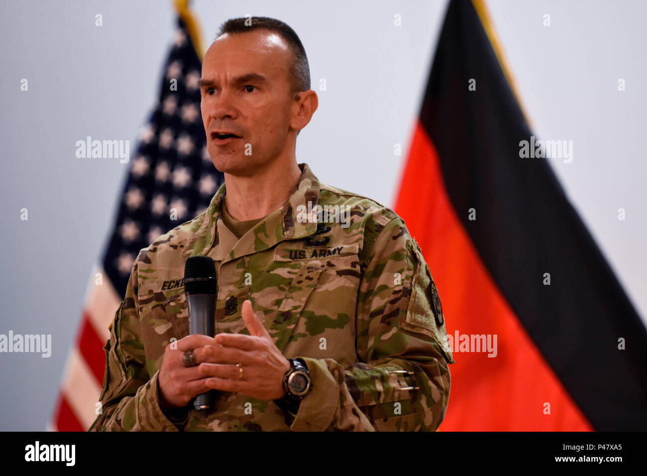 Command Sgt. Maj. Gerald Ecker, Command Sergeant Major an der U.S. Army ...