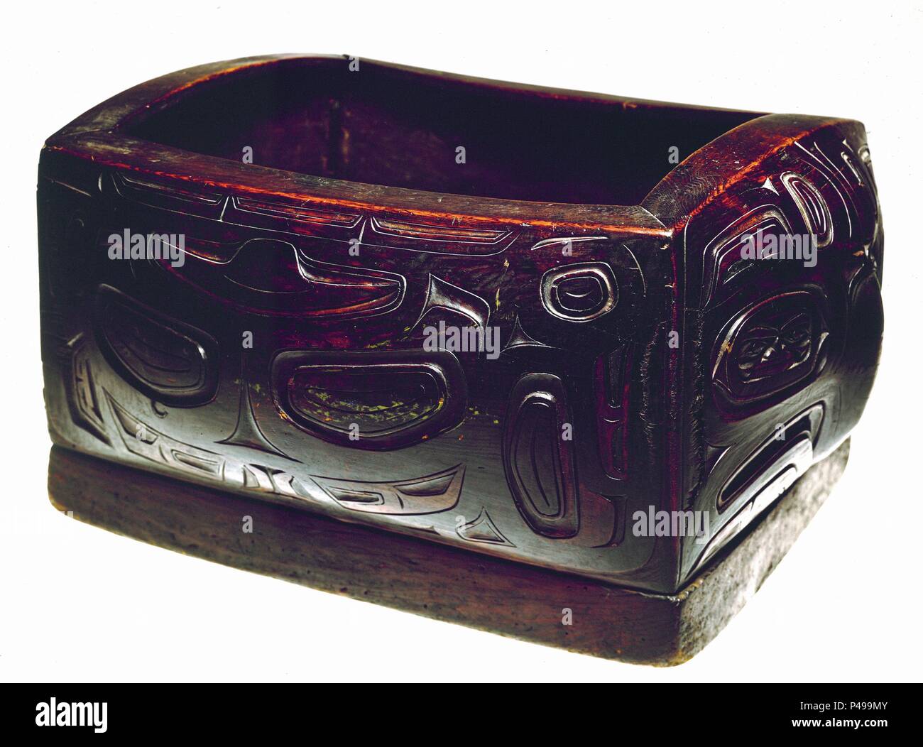 CUNA DE LOS INDIOS DE LAS COSTAS DEL NOROESTE AMERICANO. Lage: MUSEO ...