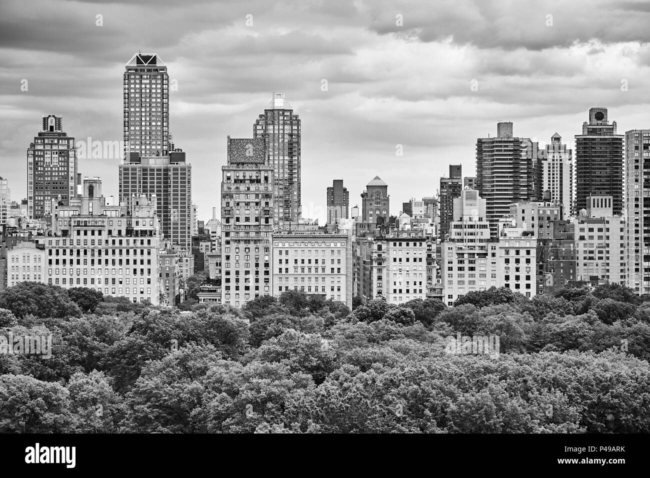 Upper view Schwarzweiß-Stockfotos und -bilder - Alamy