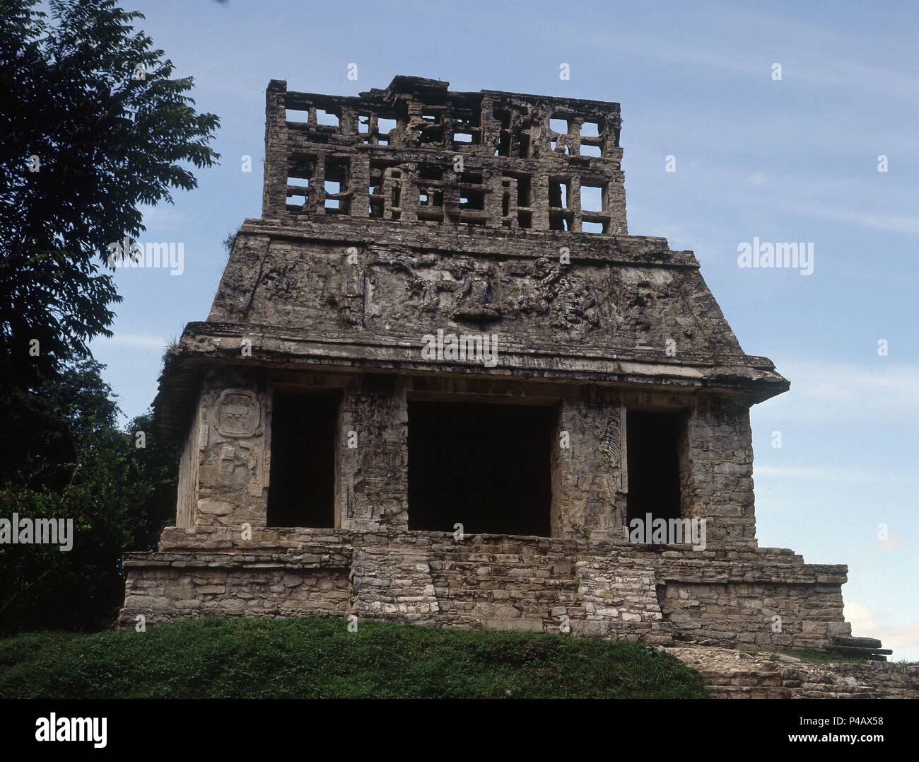 TEMPLO DEL SOL CON CRESTERIA CALADA - CENTRO RELIGIOSO - MAYA. Lage ... TEMPLO DEL SOL CON CRESTERIA CALADA - CENTRO RELIGIOSO - MAYA. Lage ...